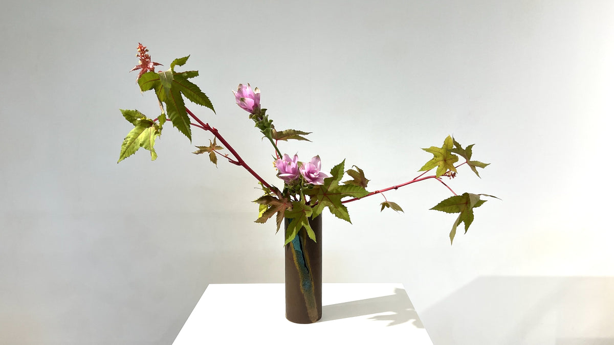 1-19 Variation No.2 Slanting Style Nageire by Ms.Kazuko Nakada ...