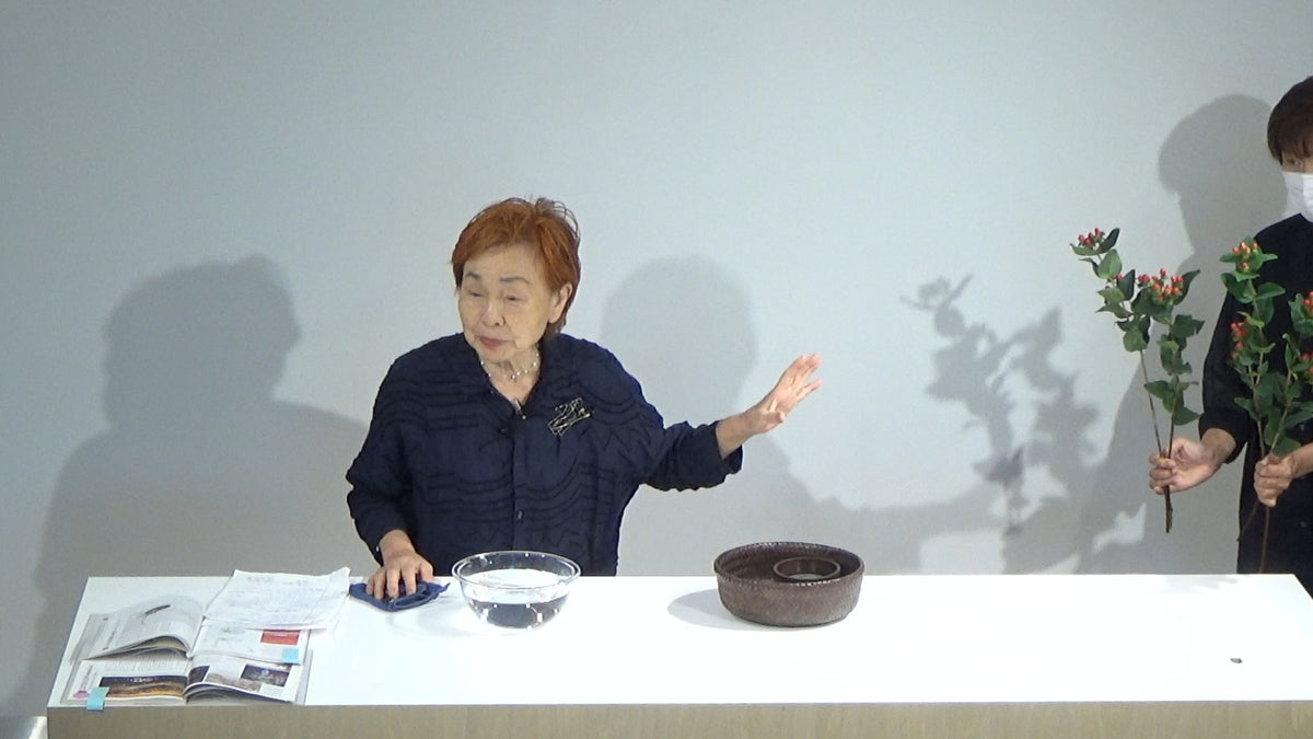 1-13 Variation No.1 Slanting Style Moribana by Ms.Kazuko Nakada ...